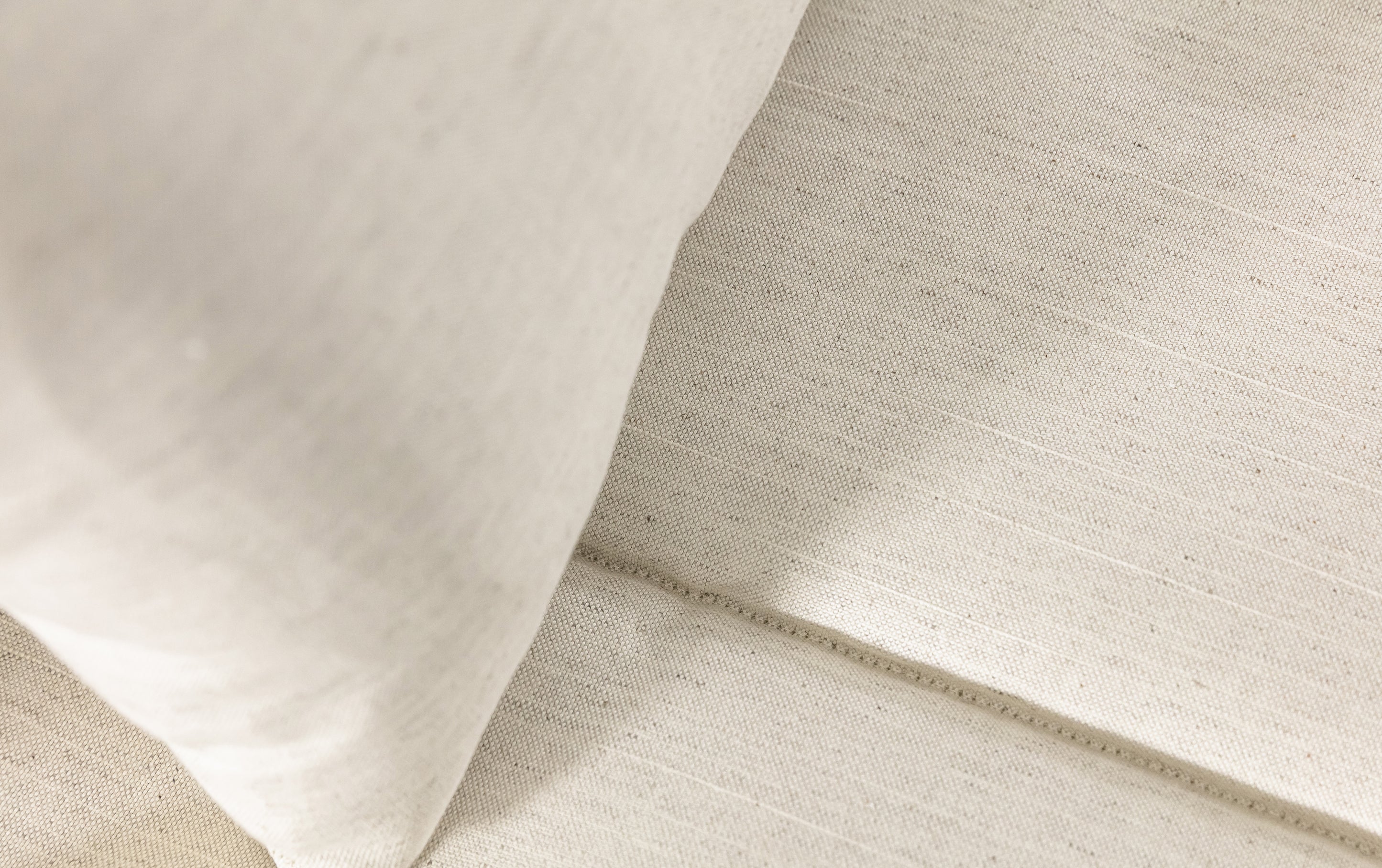 Banquette BZ SIMONE Tissu Beige Déhoussable - Banquette lit | La Maison ...